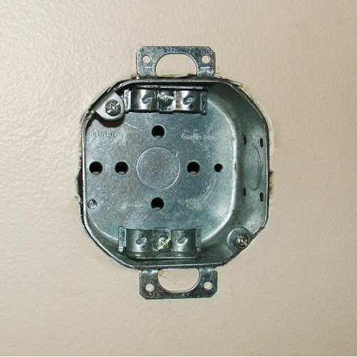 4 Inch Octagon Old Work Cut In Box 1-1/2 Inch Deep Non Metallic Clamps